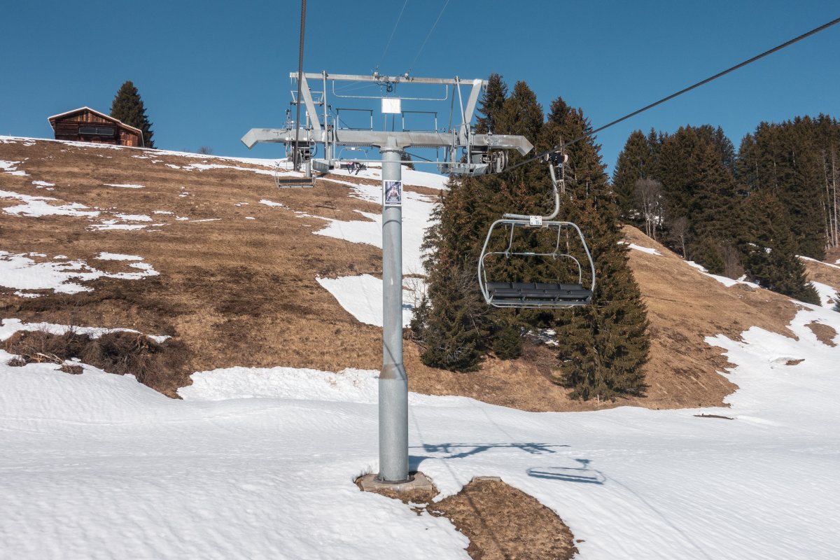 Seilbahndatenbank - 4-SBK Brigels-Burleun (Brigels) • Bergbahnen.org